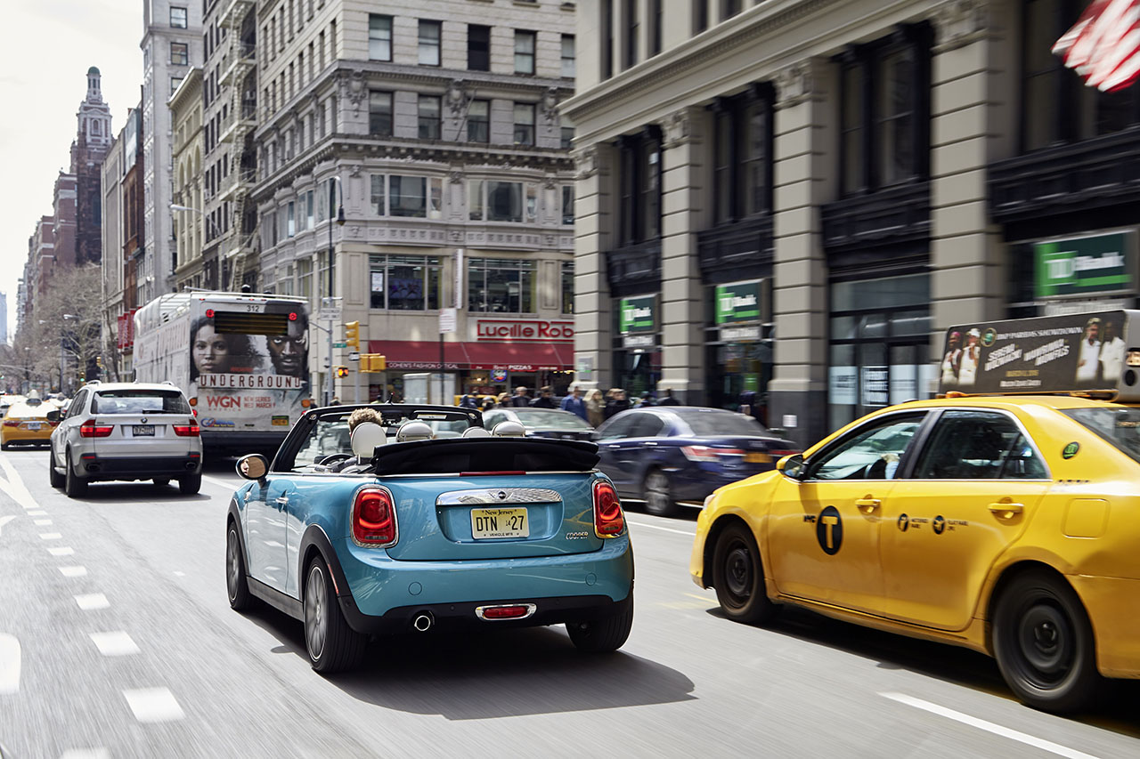 MINIs Takes New York - the Ultimate Gallery - MotoringFile