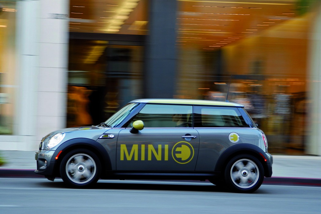 BMW and MINI Double Down on Electric and Automated Driving - MotoringFile