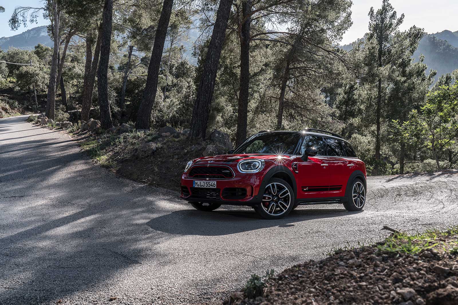 F60_JCW_countryman_338 - MotoringFile