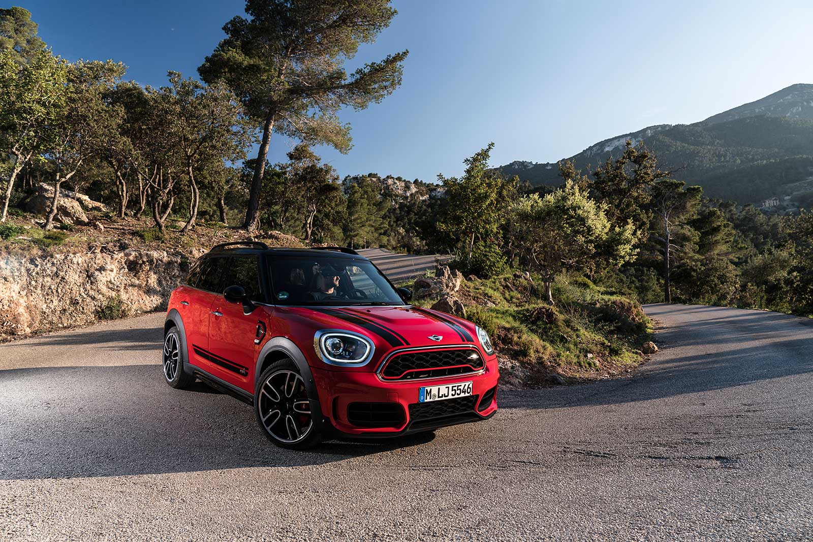 F60_JCW_countryman_502 - MotoringFile