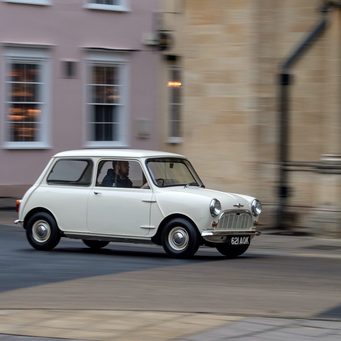 A Look Back at the Original 1959 Classic Mini w/Photo Gallery ...