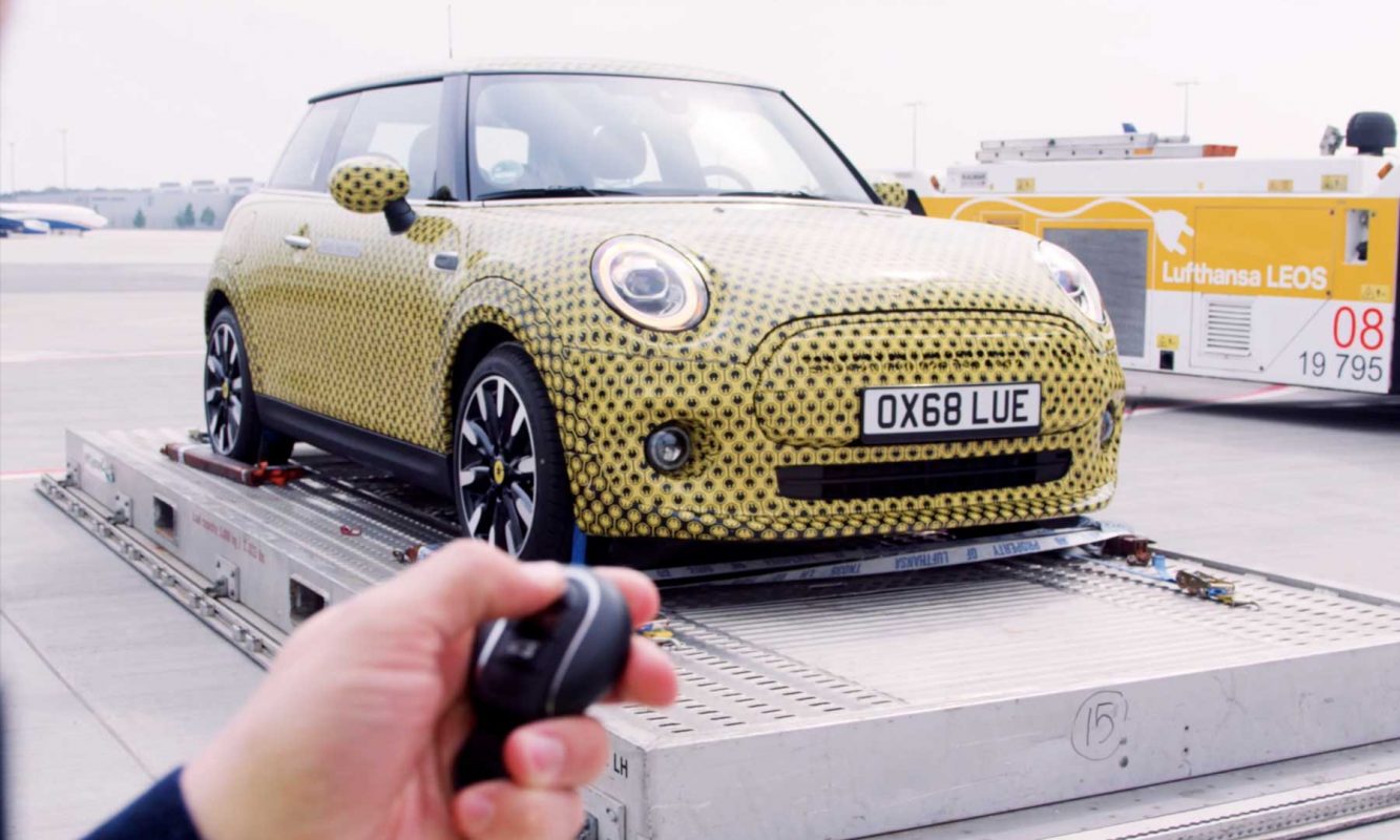 Video: Could this be the fastest classic mini ever? - MotoringFile