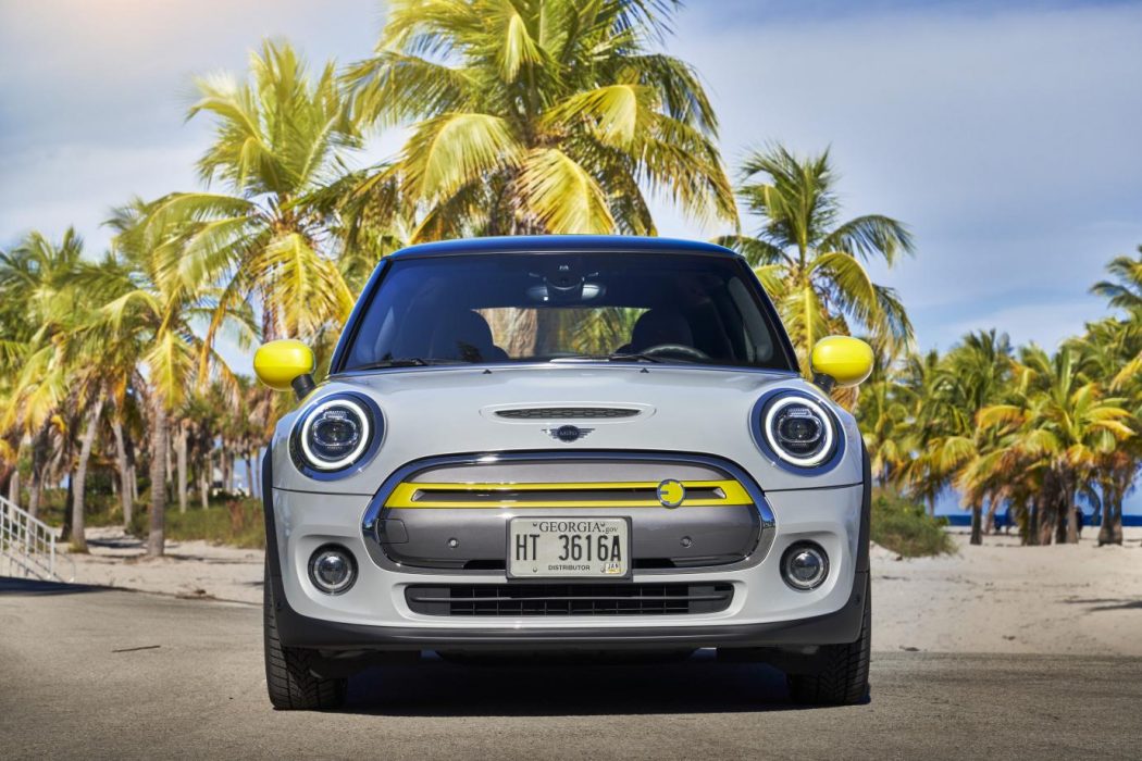 J01 Electric MINI Cooper SE First Drive Reviews Are Here! - MotoringFile