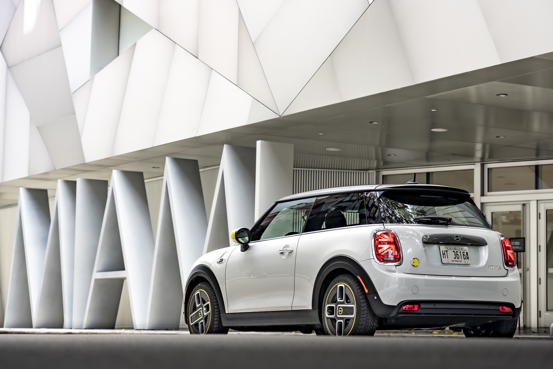 MINI to Become All Electric by 2030 - MotoringFile