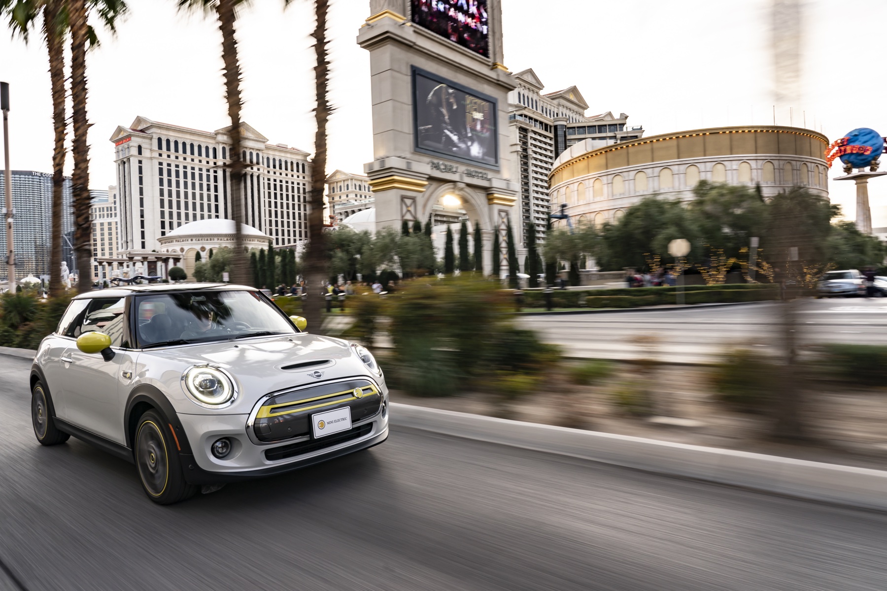 What its Like to Drive the Electric MINI Cooper SE Through Vegas ...