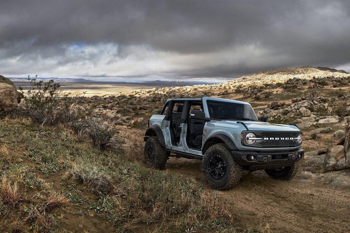 Opinion: The Ford Bronco Just Showed MINI How to Do Retro Right ...