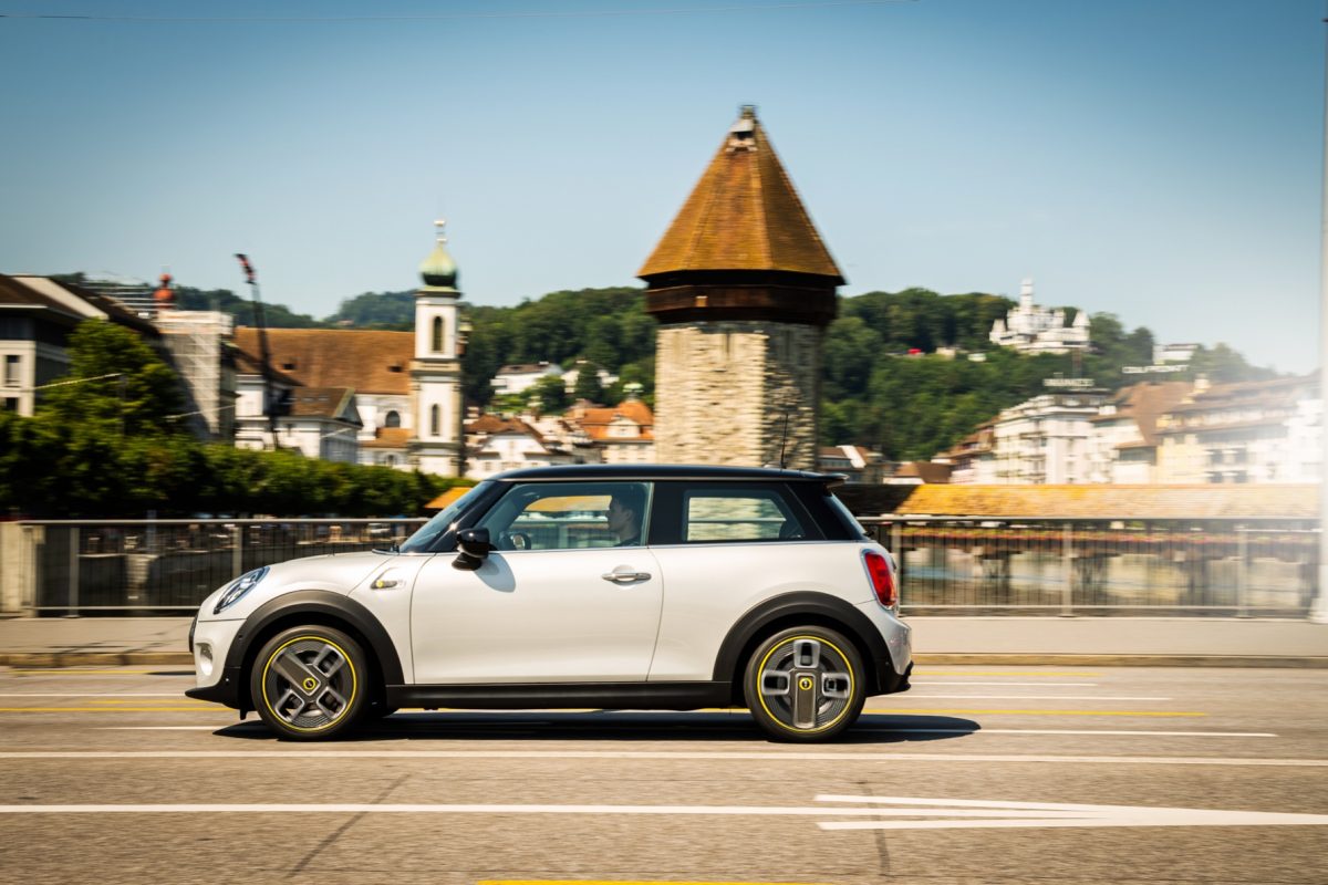 Touring Switzerland in The All Electric MINI Cooper SE - MotoringFile