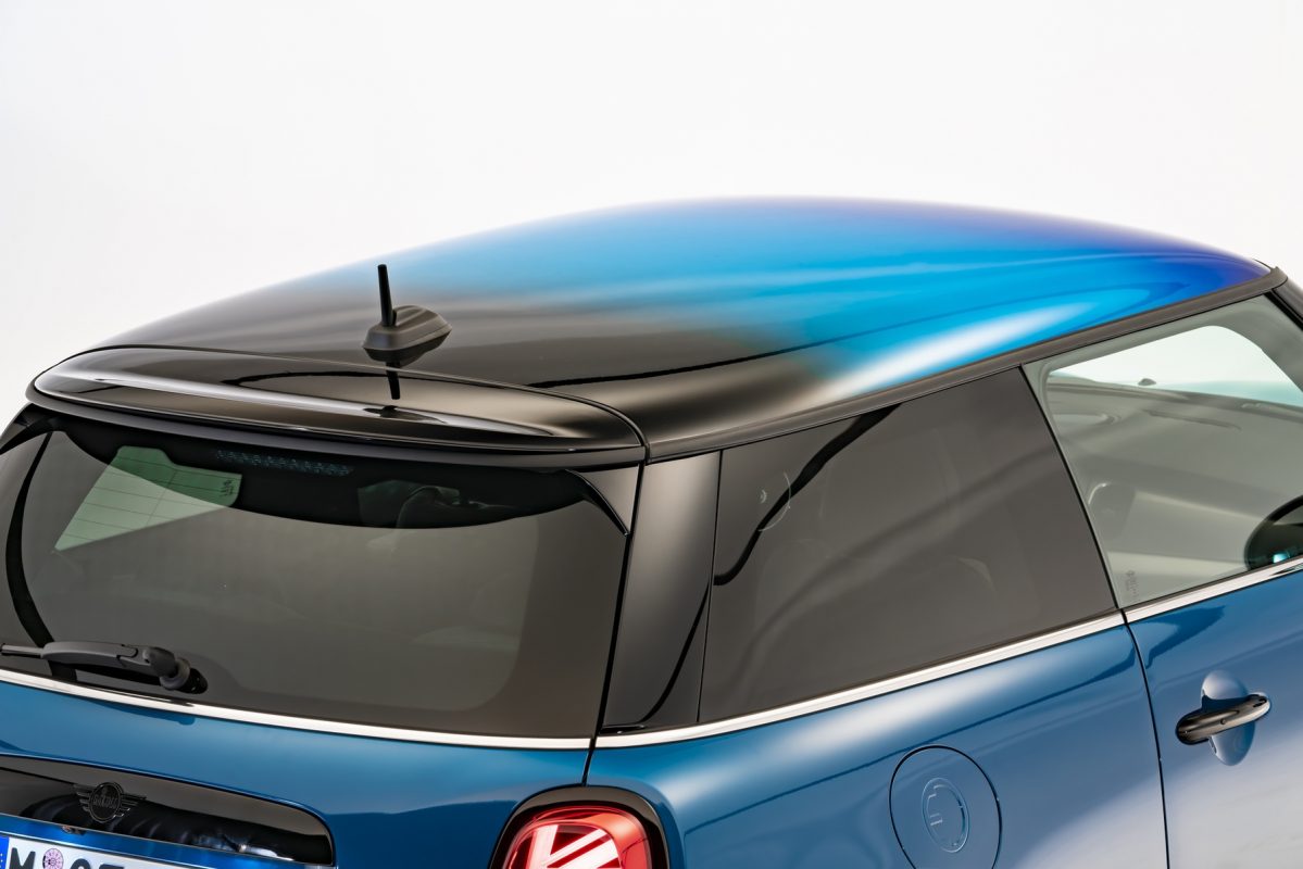 The New MINI Multitone Roof in Detail - MotoringFile
