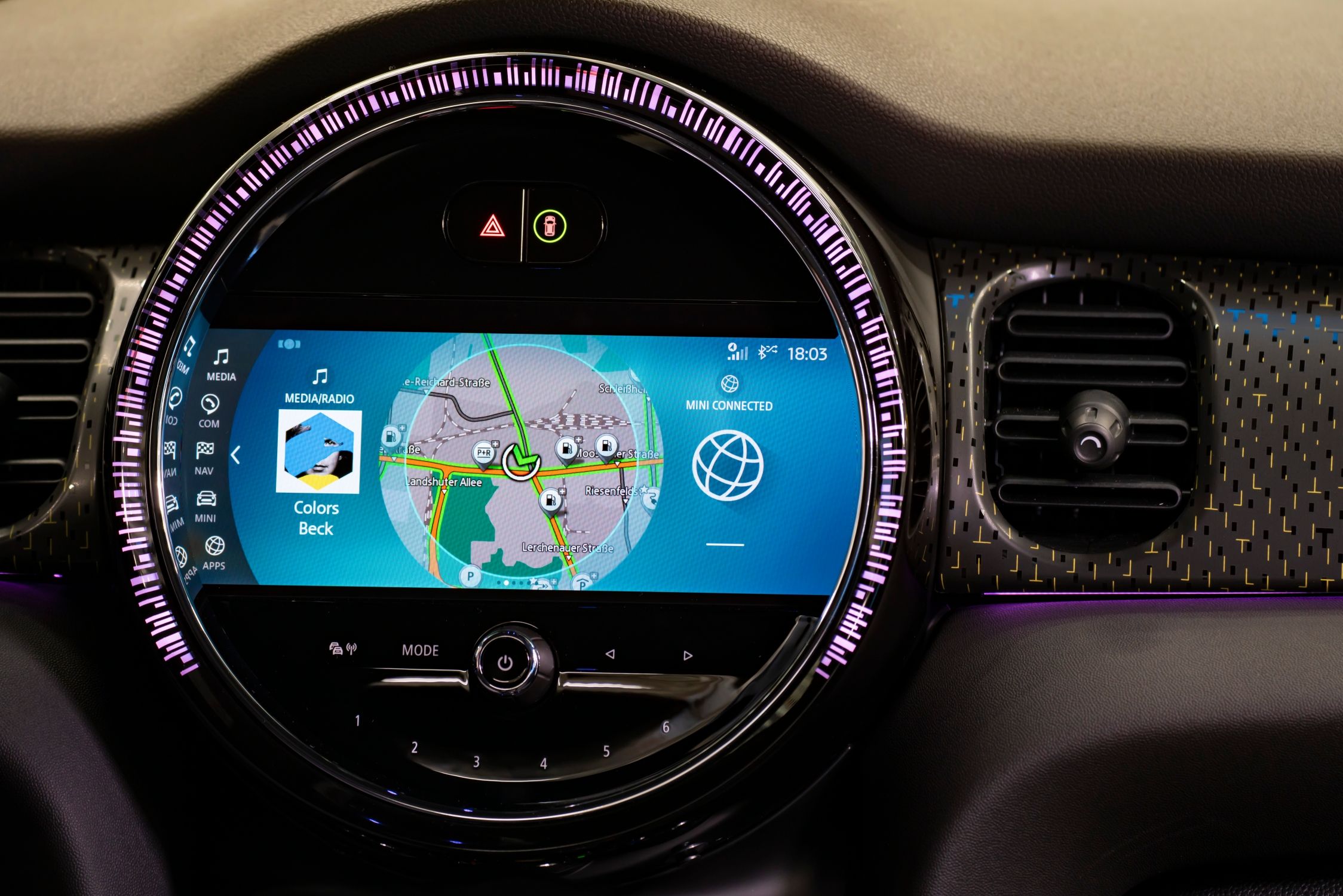 iDrive-LCI-5825 - MotoringFile