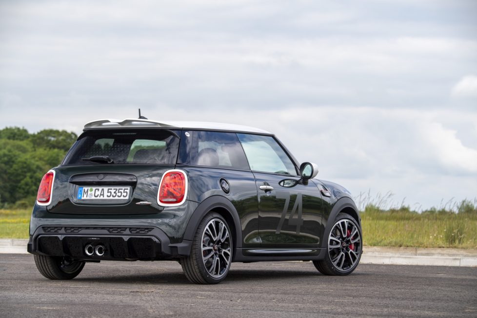 World Premier: The MINI Anniversary Edition - MotoringFile