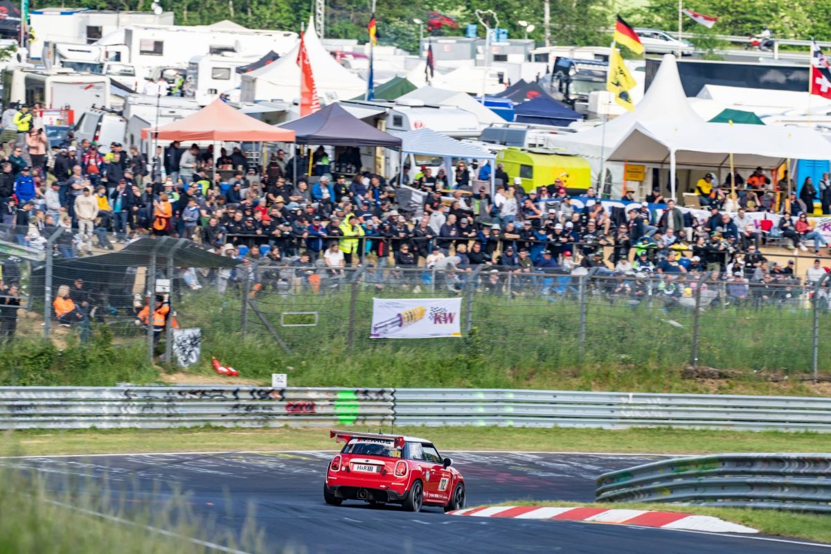 The 24 Hours of Nurburgring- Experiencing the Ultimate Race For the 1st ...