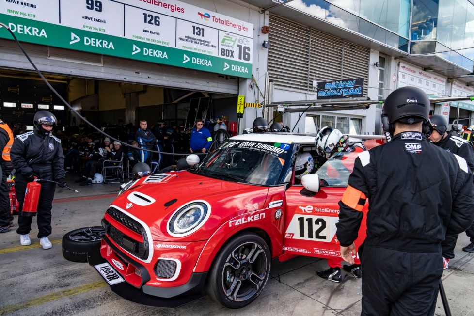 MINI is Racing at the Nurburgring 24 Hours And Here's How You Can Watch ...