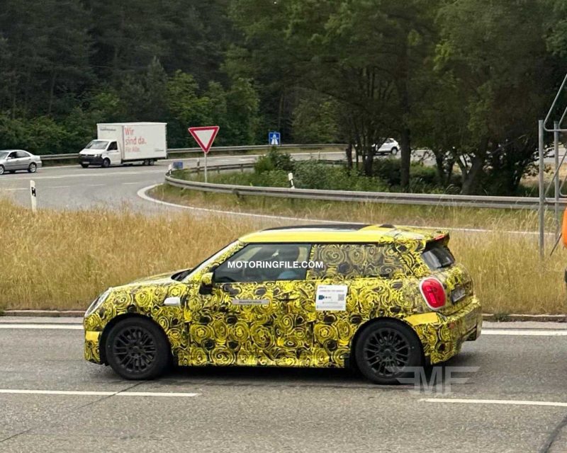 Exclusive First Photos of The 2025 Electric MINI JCW - MotoringFile