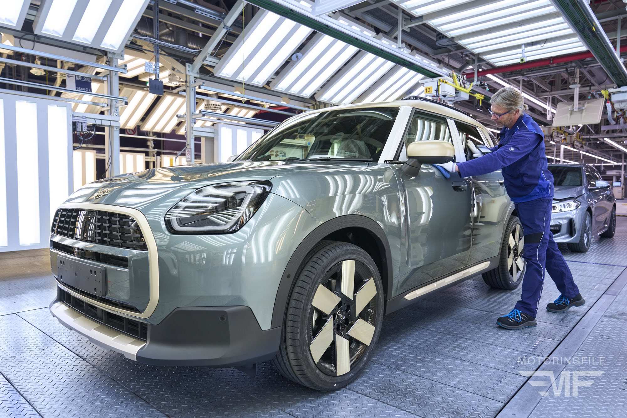 Video: Watch The All New MINI Countryman Begin Production in Germany ...