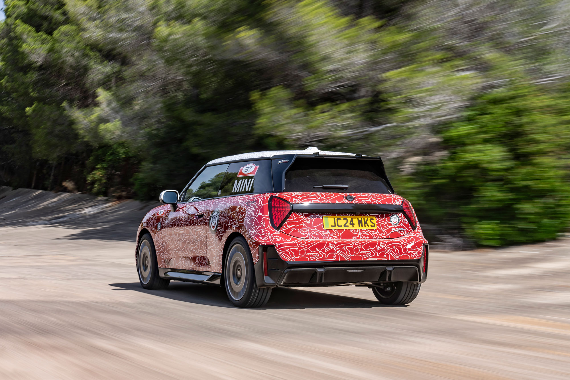 J01_JCW_Full - MotoringFile