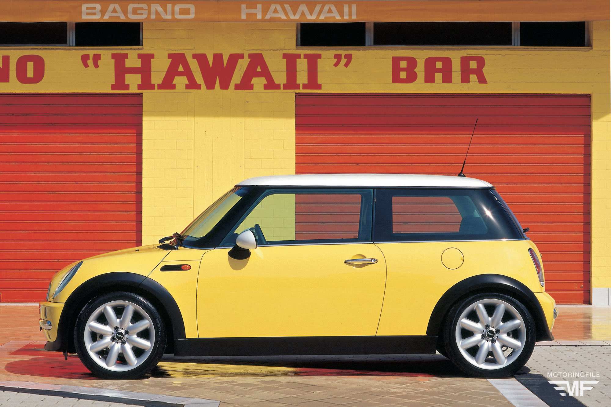 Revisiting the R50’s Debut: How the Press Fell for the New MINI ...