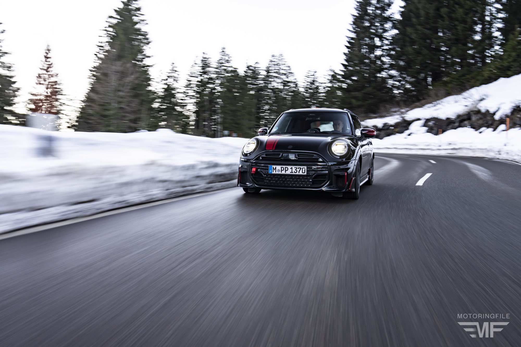 F66_JCW_accessories_85067 - MotoringFile