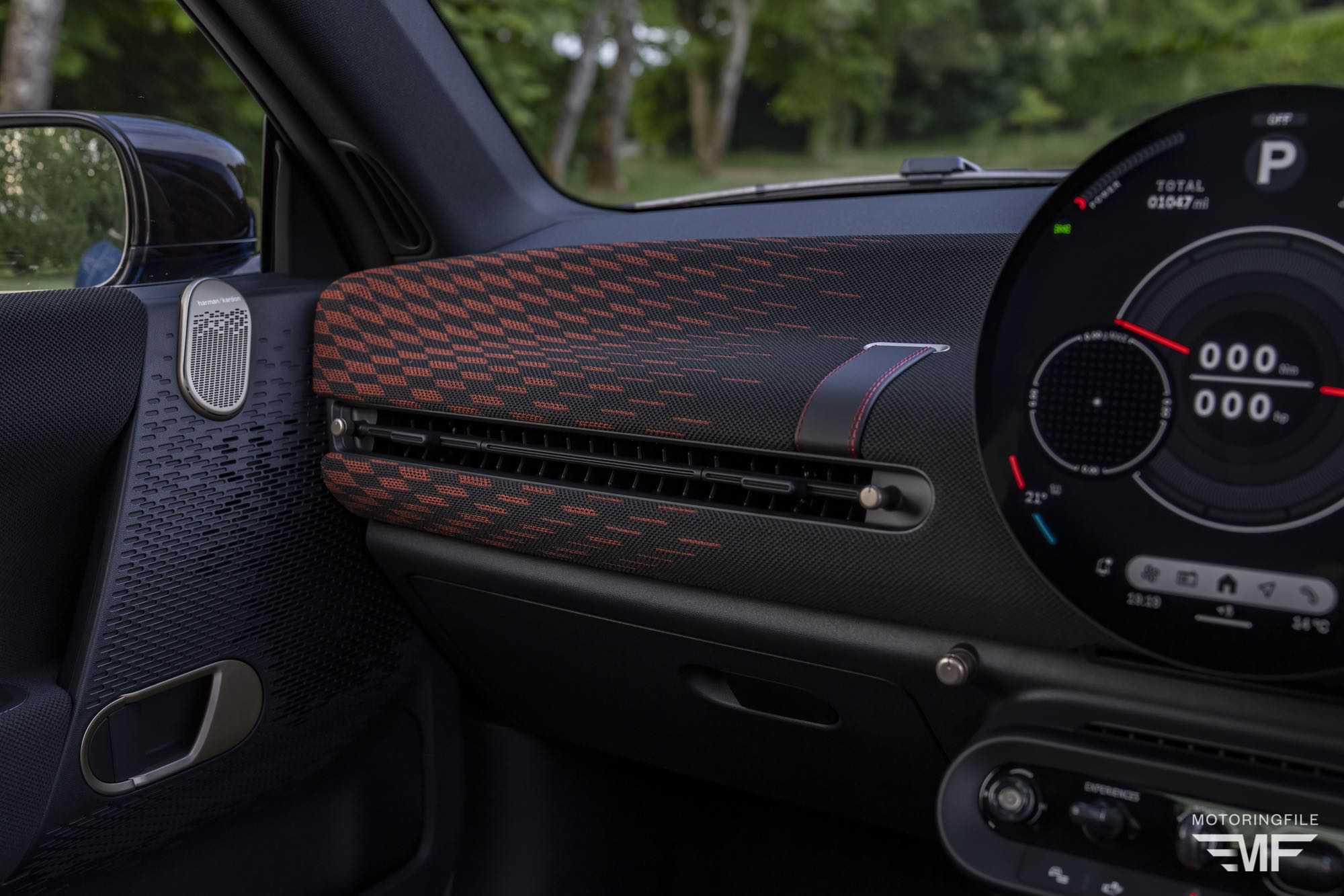 MF_JCW_J01_01 - MotoringFile